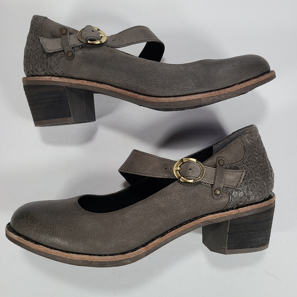 halsa | Shoes | Halsa Mia Mary Jane Dark Grey Womens Shoes Size 75 ...